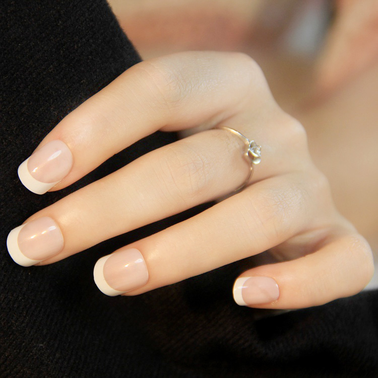 24Pcs Classical French Short Fake Nails Natural French Full Cover False ...